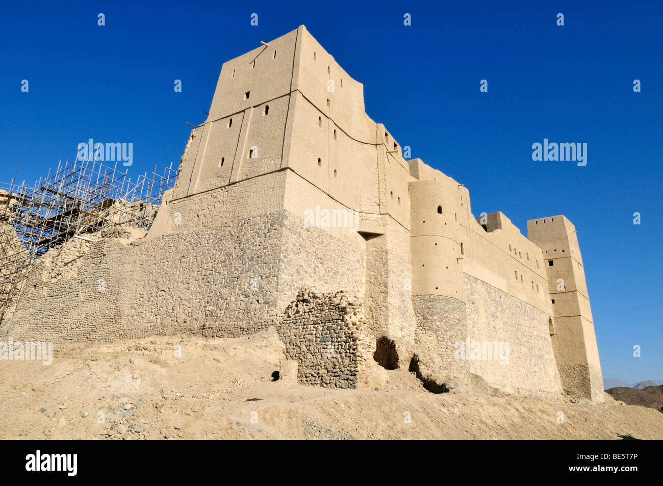 Bahla castle hi-res stock photography and images - Alamy