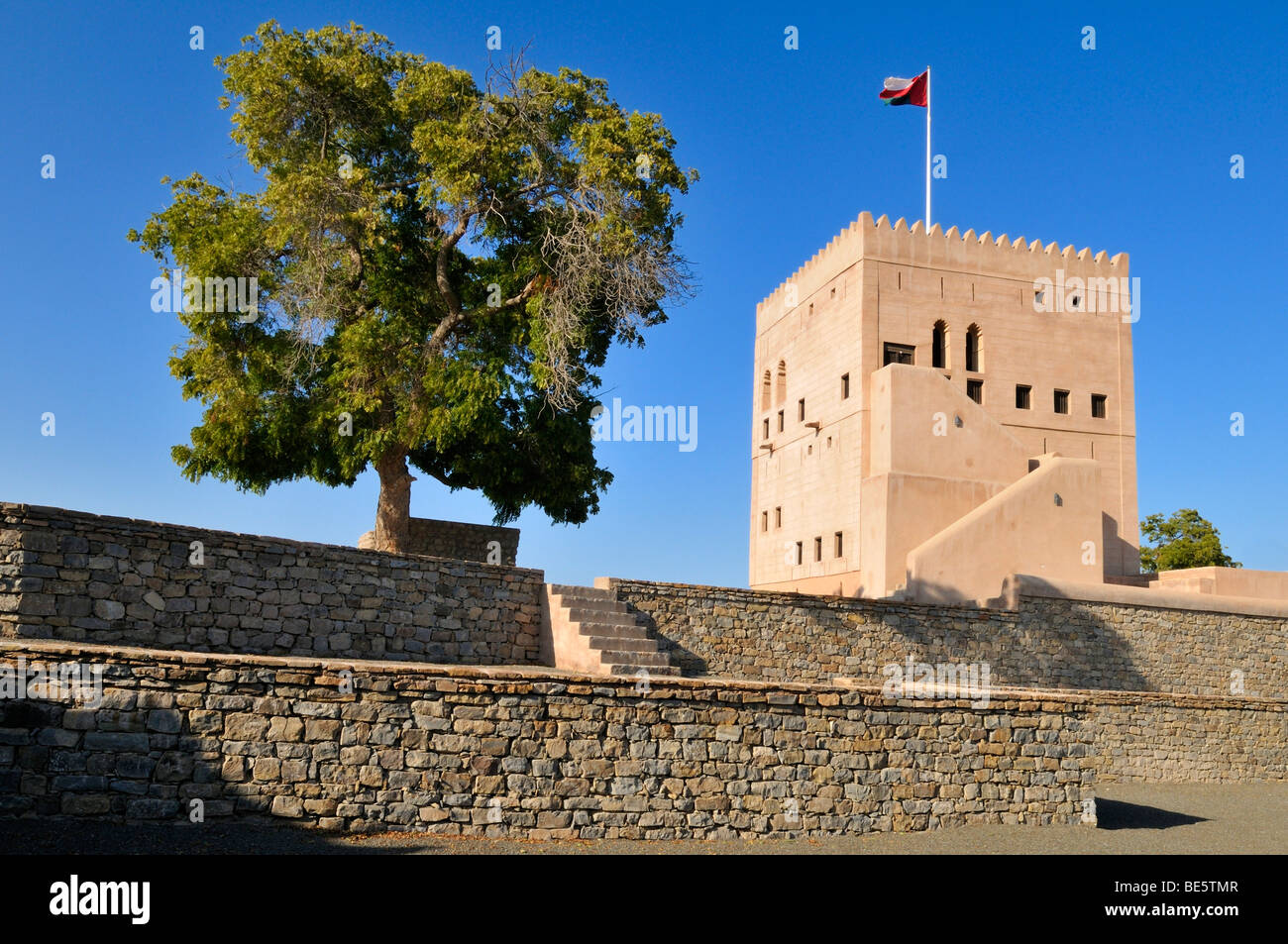 Liwa fort hi-res stock photography and images - Alamy