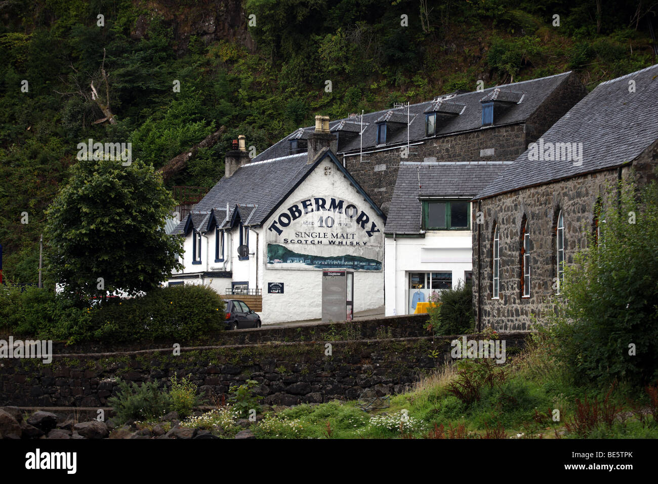Tobermory Distillery on the Isle of Mull Stock Photo - Alamy