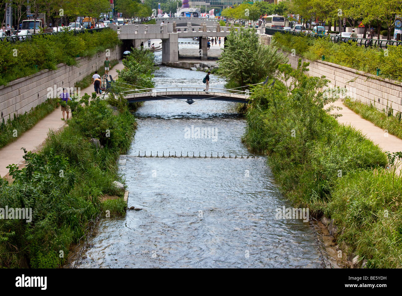 Cheonggyecheon River in Seoul South Korea Stock Photo - Alamy