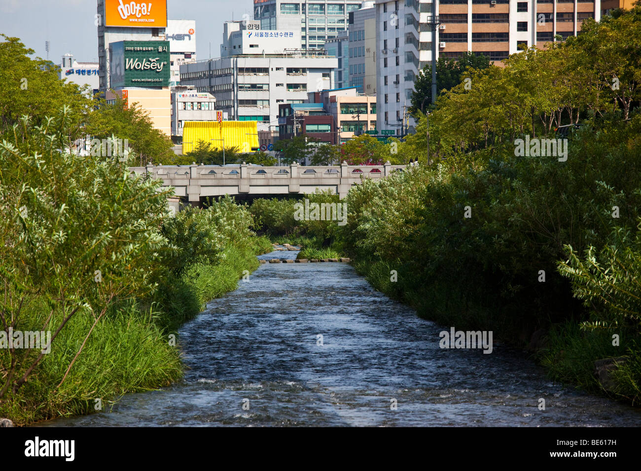 Cheonggyecheon River in Seoul South Korea Stock Photo - Alamy