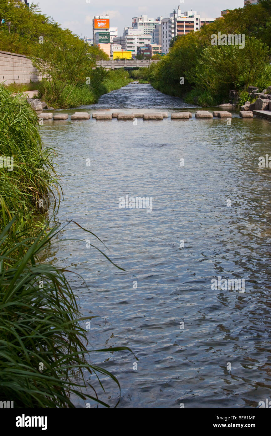 Cheonggyecheon cheonggye stream seoul hi-res stock photography and ...