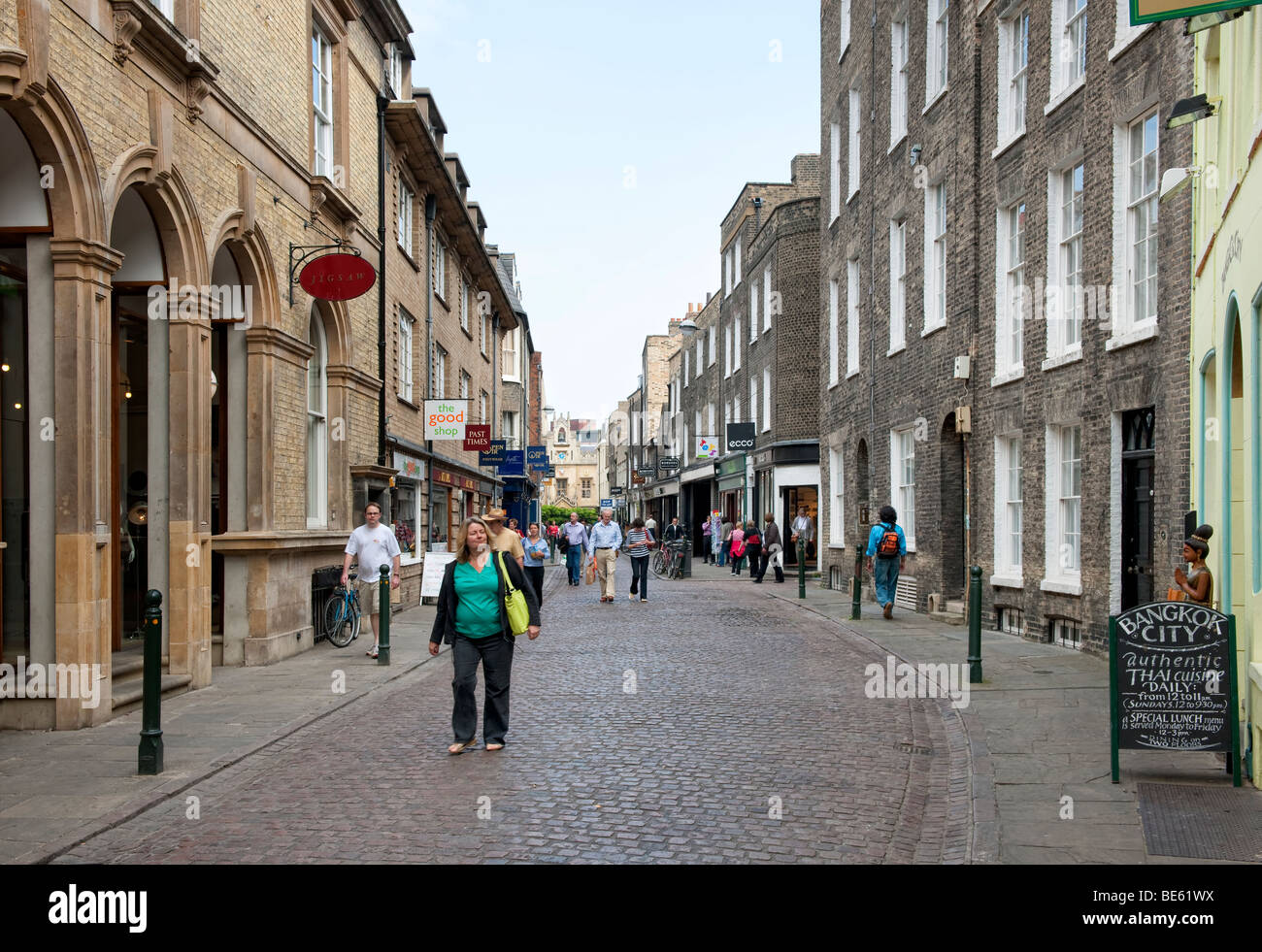 Cambridge shops hi-res stock photography and images - Alamy