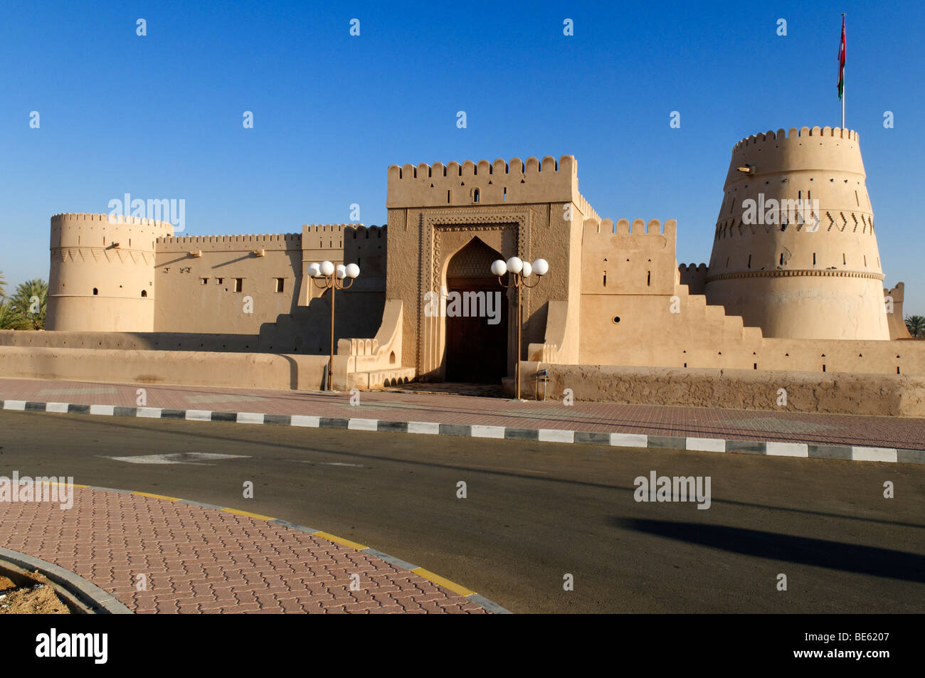 Historic adobe fortification Al Khandaq Fort or Castle, Buraimi, Al ...