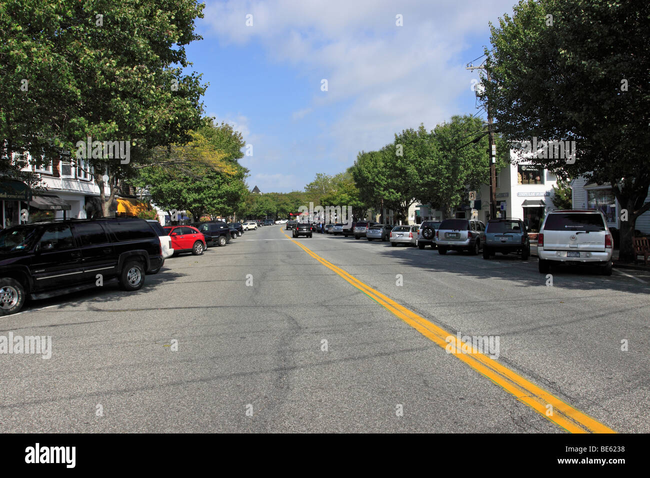 Main street downtown hamptons hi-res stock photography and images - Alamy