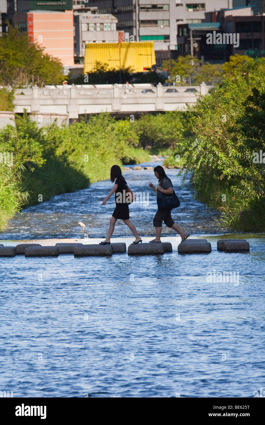 Cheonggyecheon River in Seoul South Korea Stock Photo - Alamy