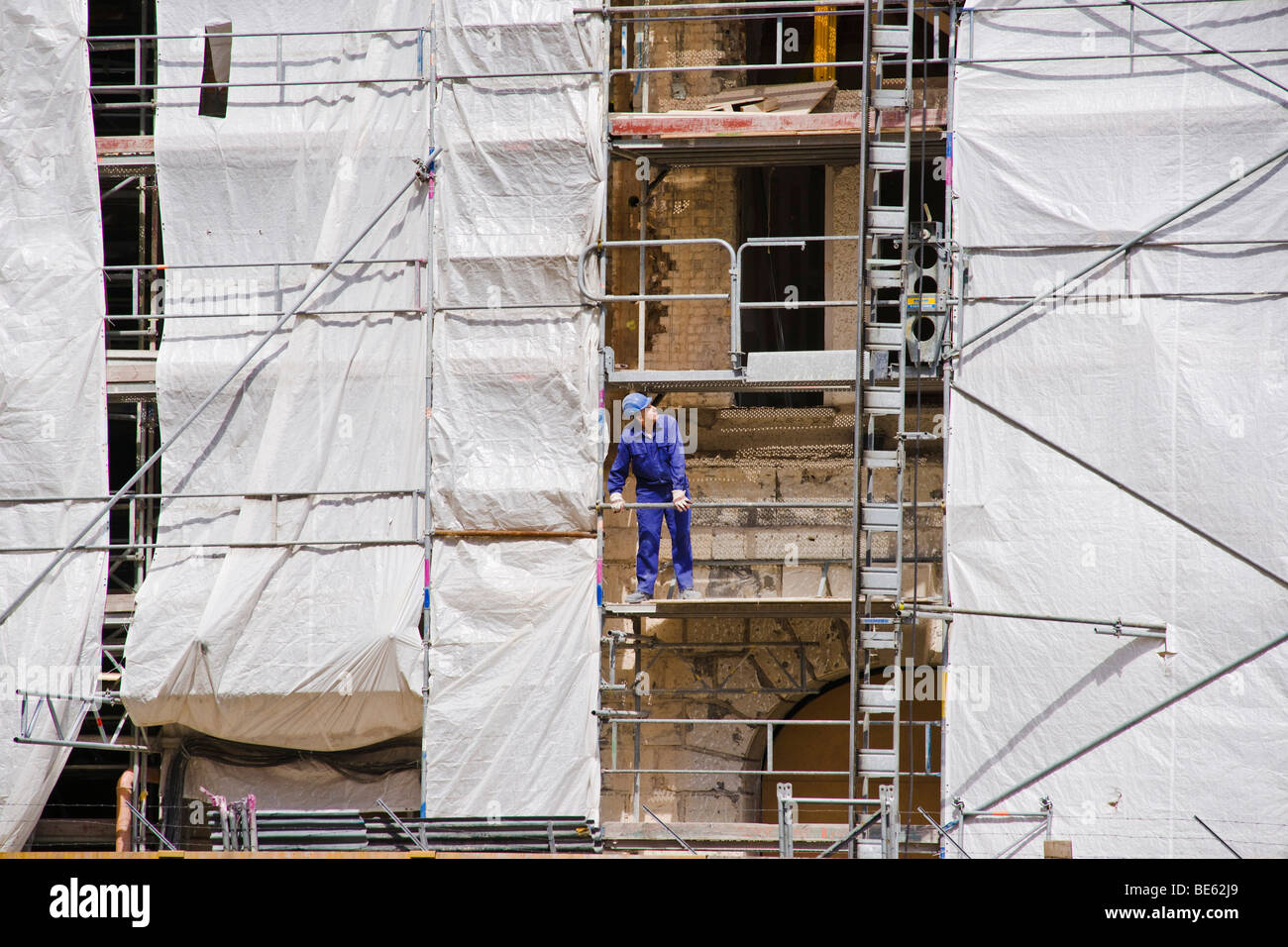 Construction worker on a large construction site in Berlin, Germany ...