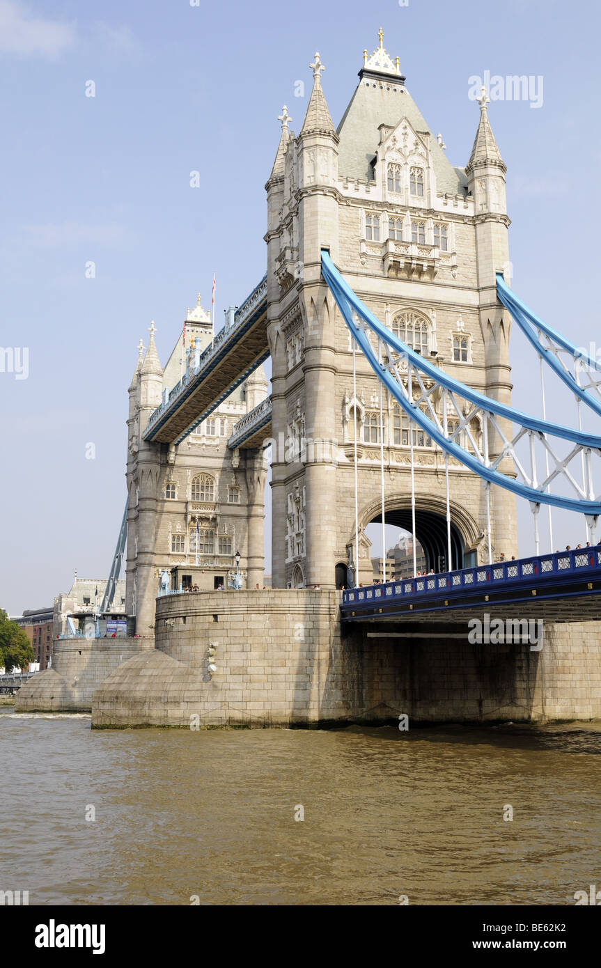 Tower bridge london river hi-res stock photography and images - Alamy