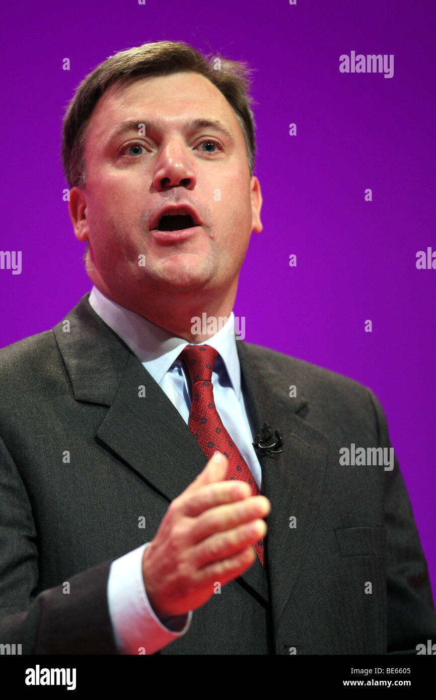 Schools and families secretary ed balls hi-res stock photography and ...