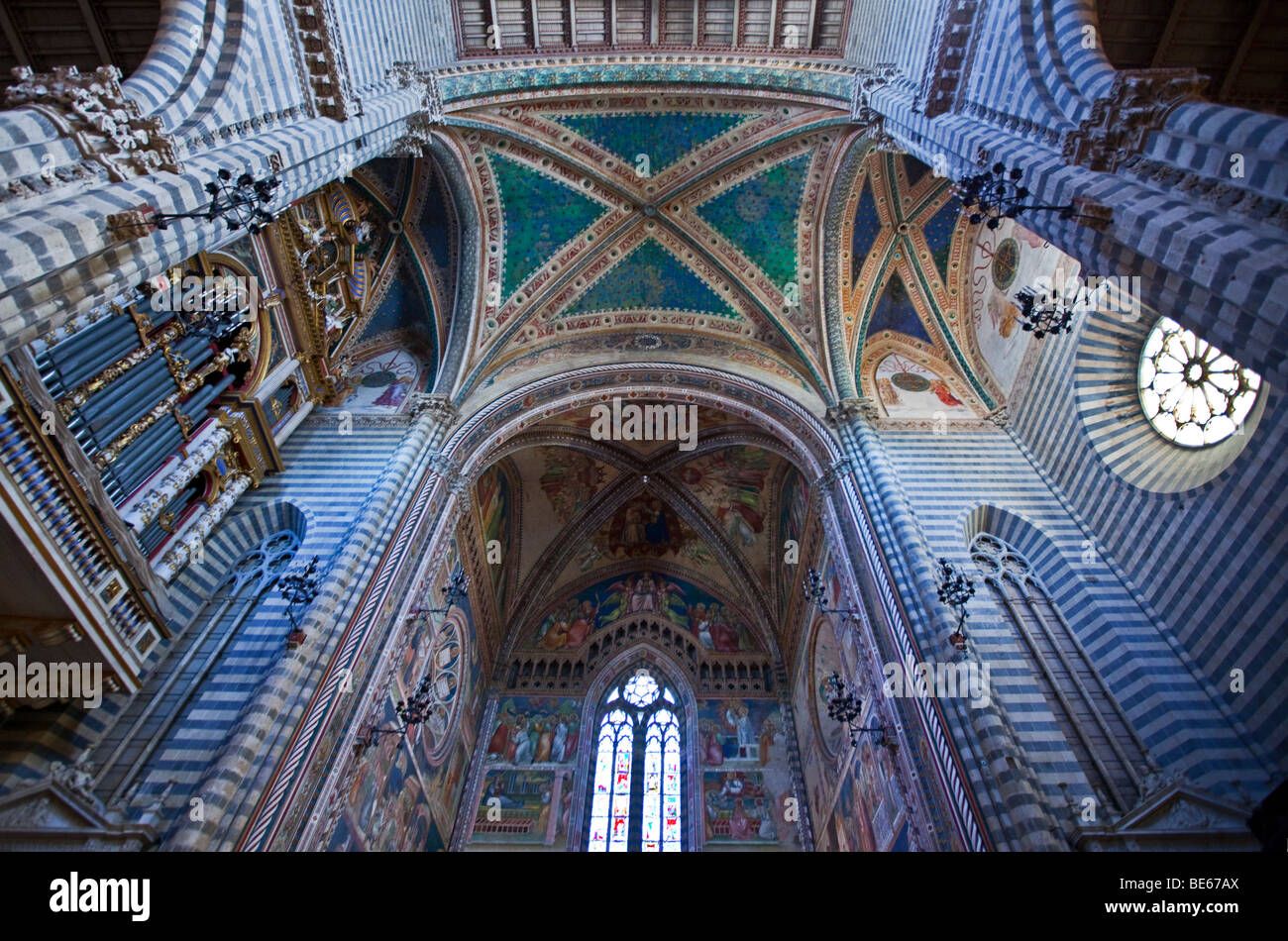 Orvieto cathedral hi-res stock photography and images - Alamy