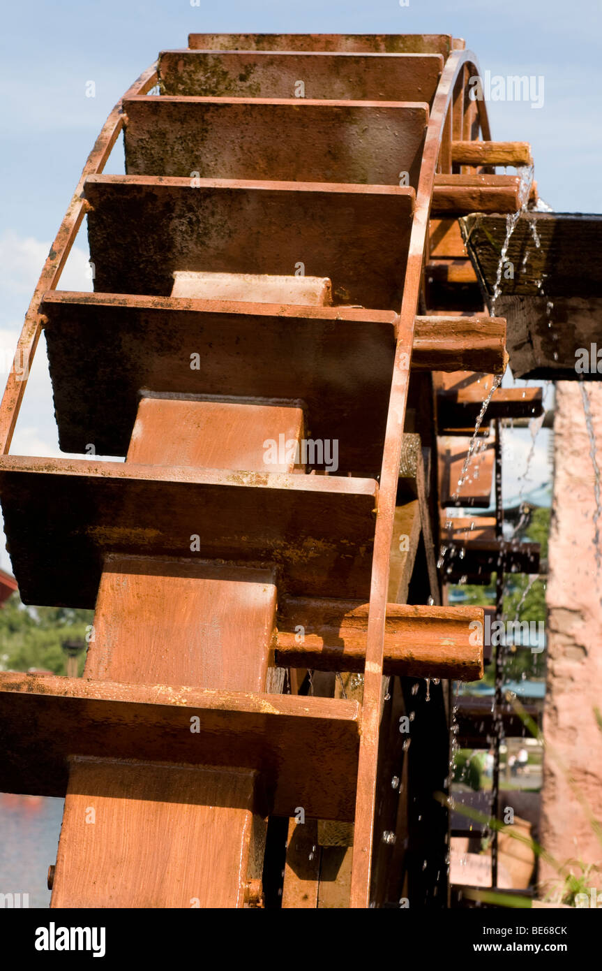 Power saw rotating hi-res stock photography and images - Alamy