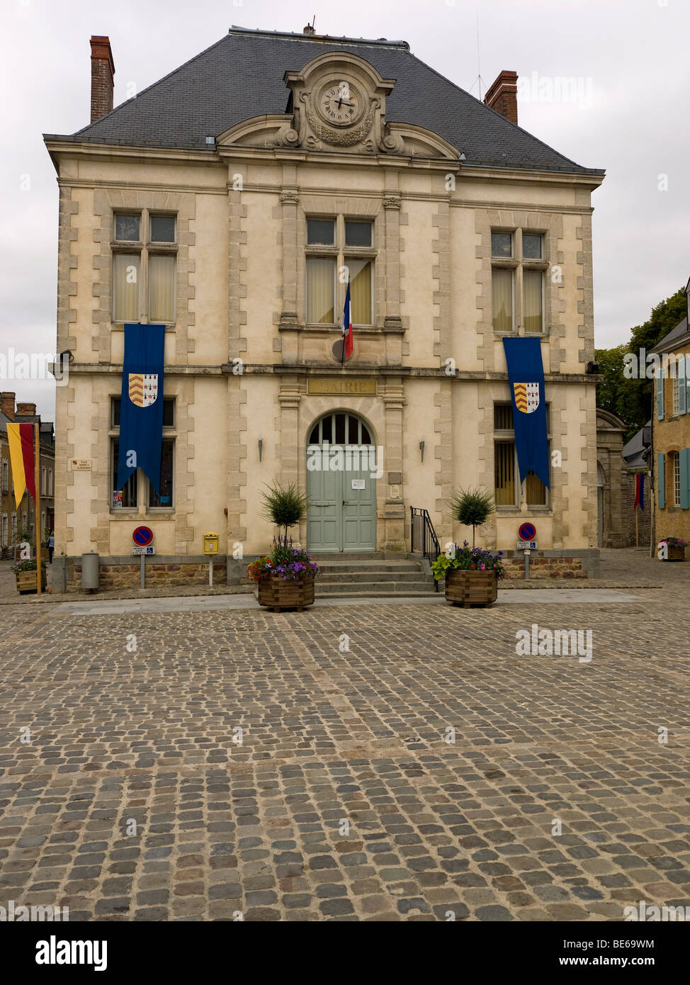 French Mayors High Resolution Stock Photography and Images - Alamy