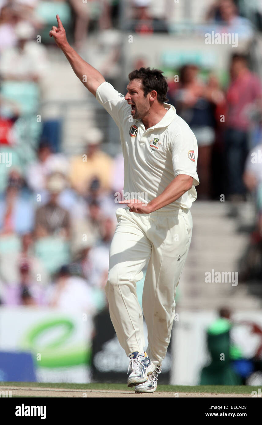 BEN HIFENHAUS TAKES JAMES ANDE 5TH ASHES TEST MATCH THE BRIT OVAL ...
