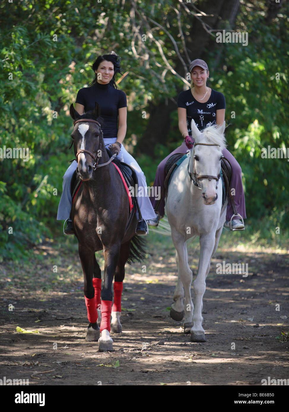 Lady horse riders hi-res stock photography and images - Alamy