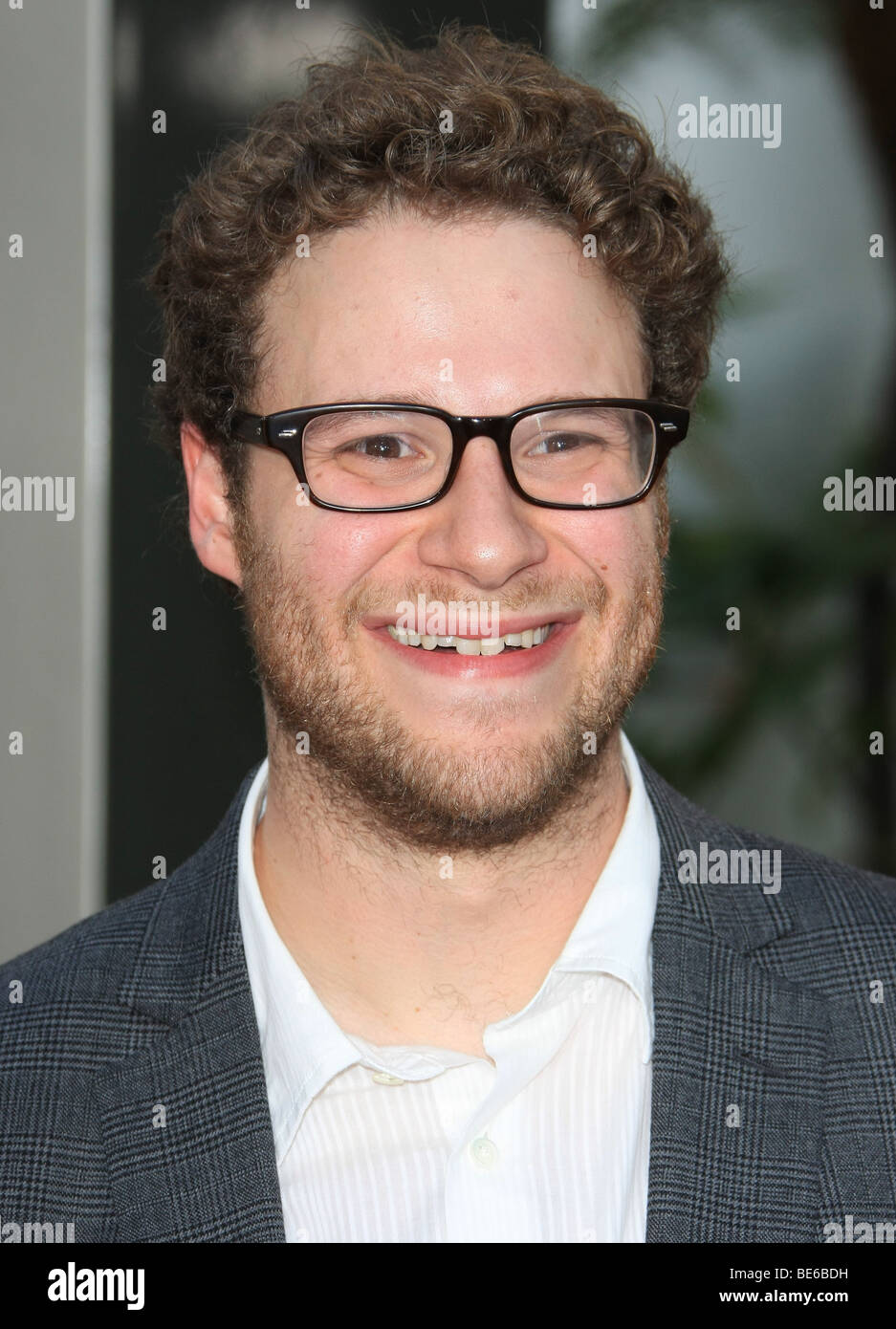 Seth Rogen Laugh Memes Seth Rogen Arriving At The Funny People World