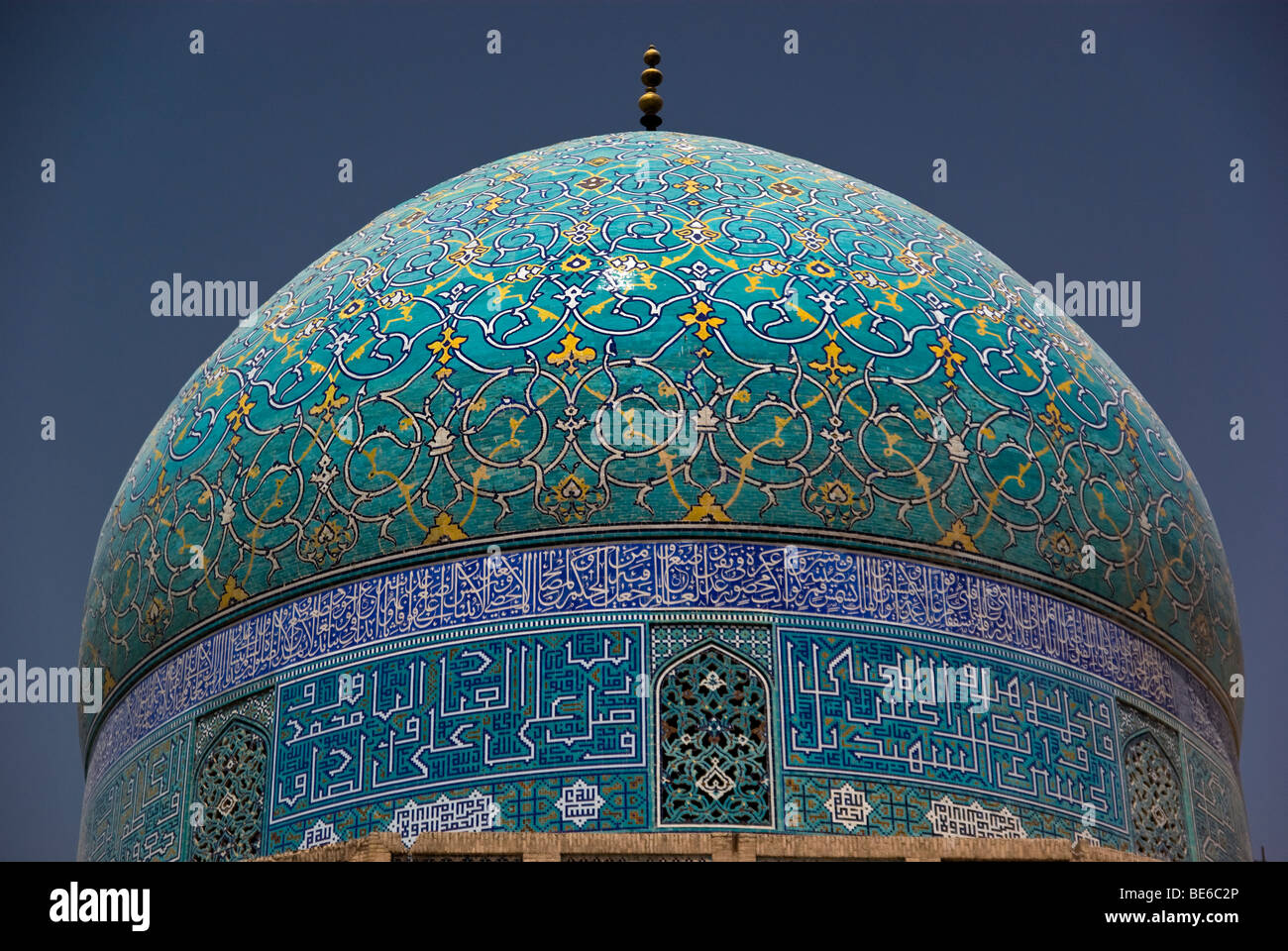 Mosque isfahan dome hi-res stock photography and images - Alamy