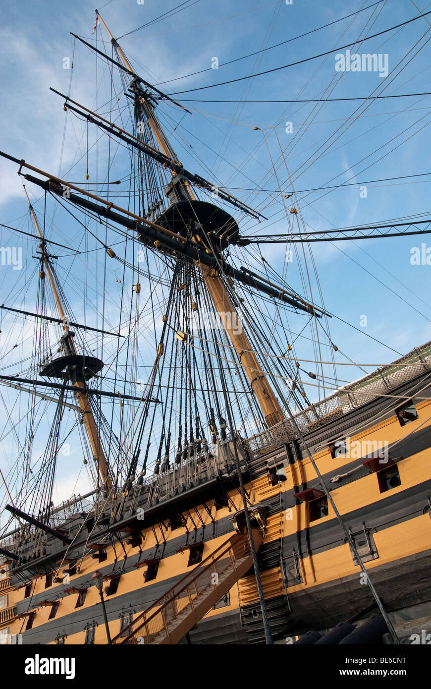 Rigging hms victory hi-res stock photography and images - Alamy