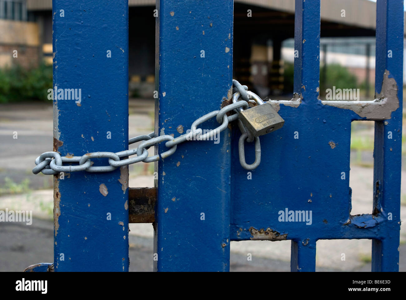 Blue metal gates hi-res stock photography and images - Alamy
