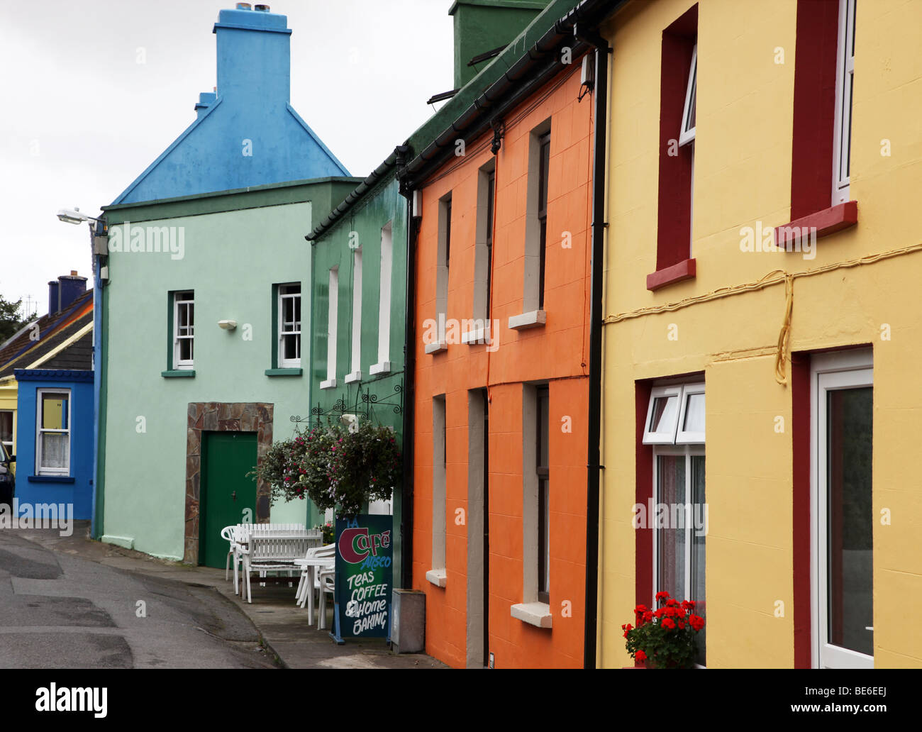 Eyeries village beara peninsula west hi-res stock photography and ...