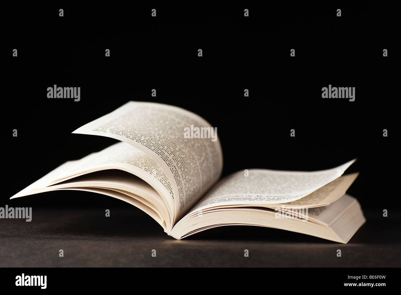 Literary movements hi-res stock photography and images - Alamy
