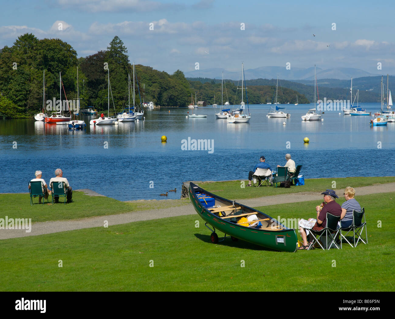 People enjoying a sunny day at Fell Foot Park, Lake Windermere, Lake ...