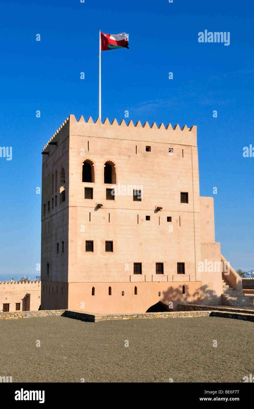 Historic adobe fortification liwa fort hi-res stock photography and ...