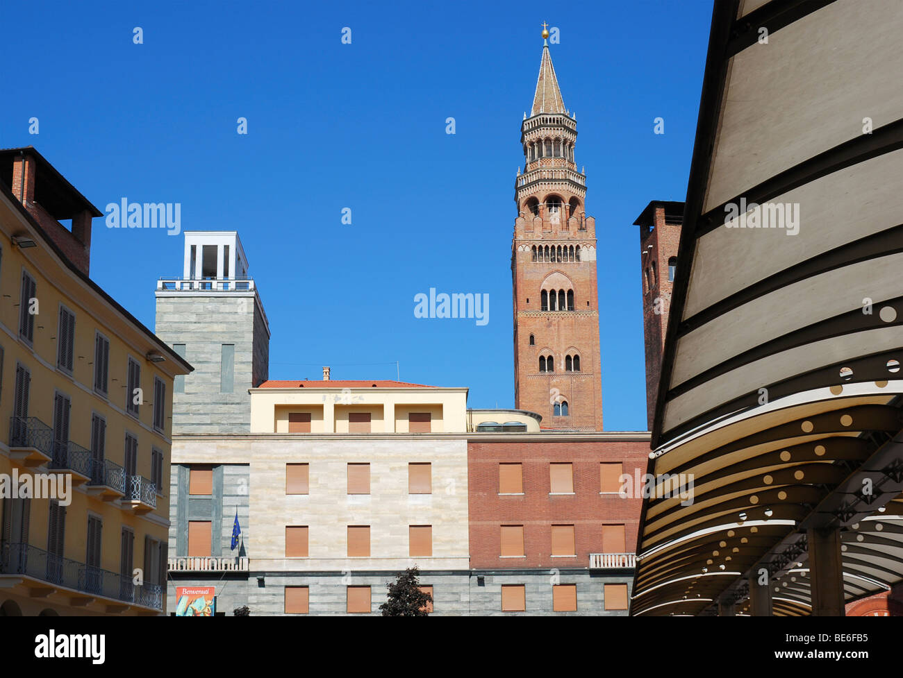 Piazza stradivari stradivari hi-res stock photography and images - Alamy