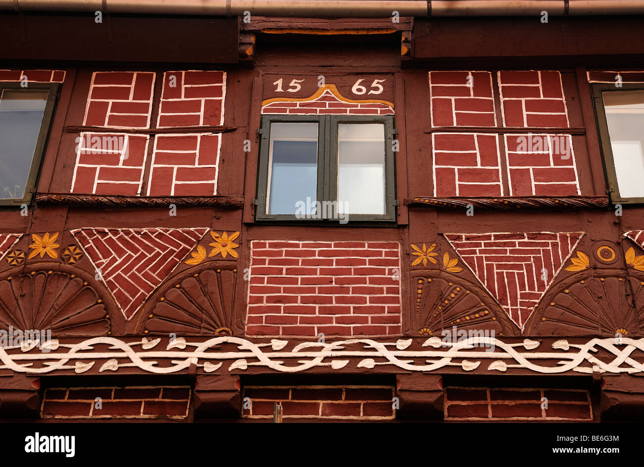 Half frame decorated hi-res stock photography and images - Alamy