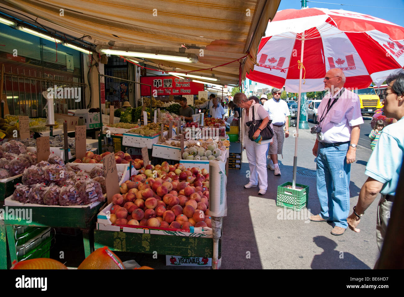 Canada toronto china town hi-res stock photography and images - Alamy