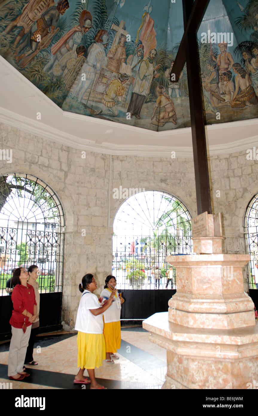 Magellan cross hi-res stock photography and images - Alamy