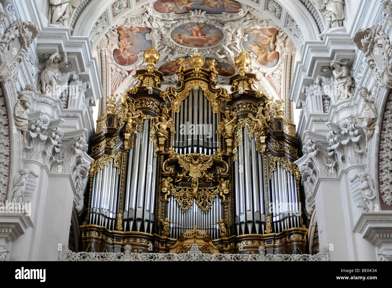 Organ, St. Stephan cathedral, Passau, Bavaria, Germany, Europe Stock ...