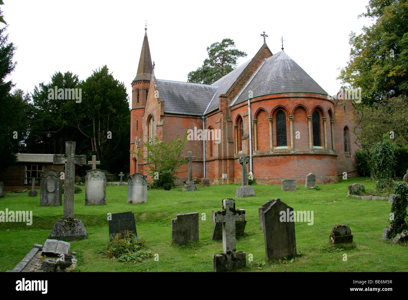 Church bucks graveyard hi-res stock photography and images - Alamy