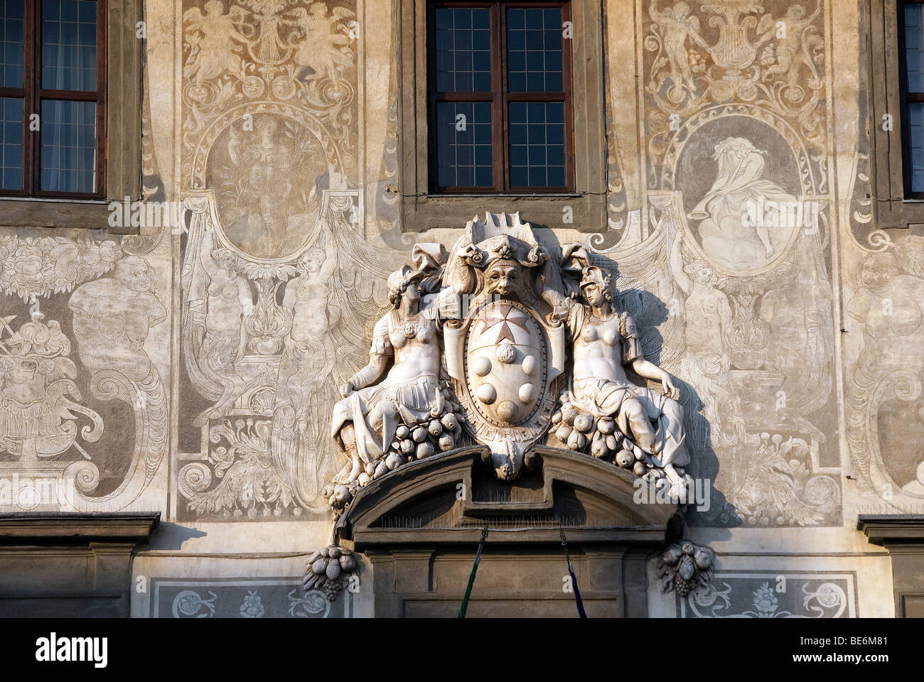 Opulent coat of arms of the Medici Family, Grand Dukes and rulers of ...