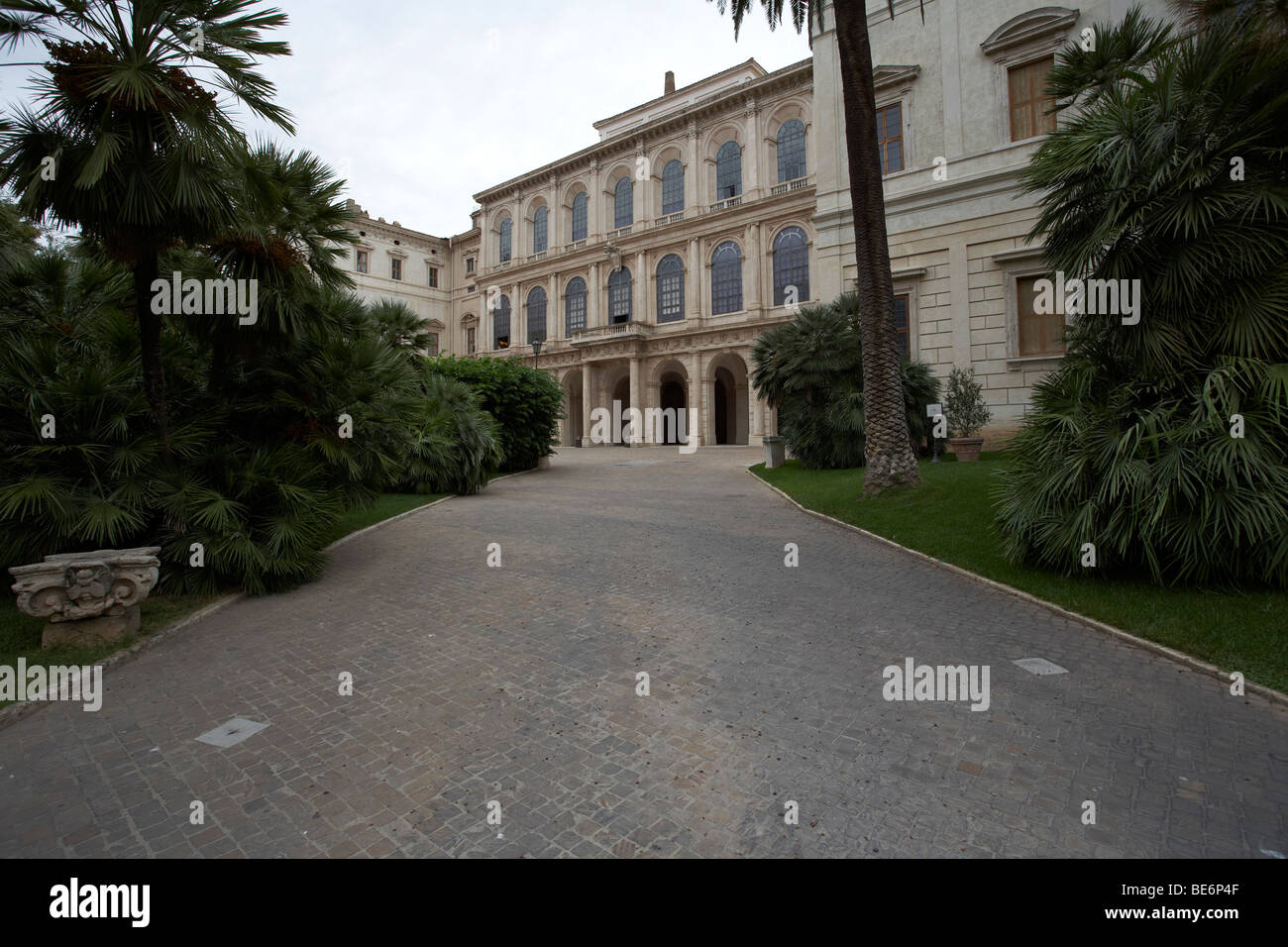 Italienisches kunstmuseum hi-res stock photography and images - Alamy