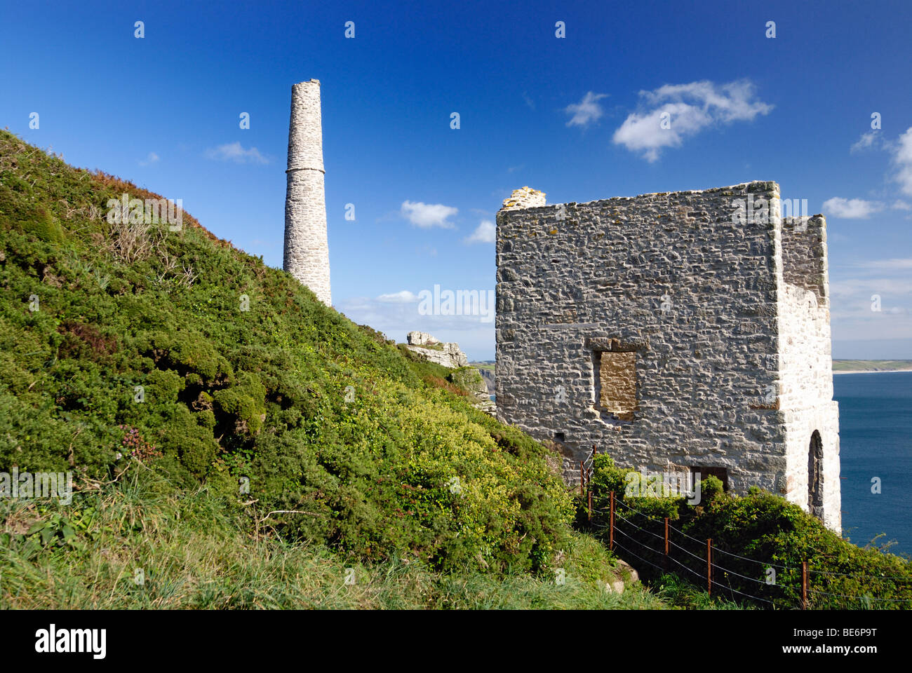 Ruins old cornish tin hi-res stock photography and images - Alamy
