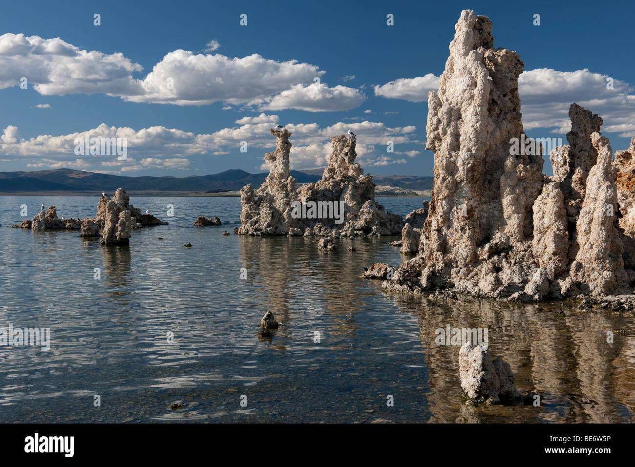 Mono lake tufa formations hi-res stock photography and images - Alamy