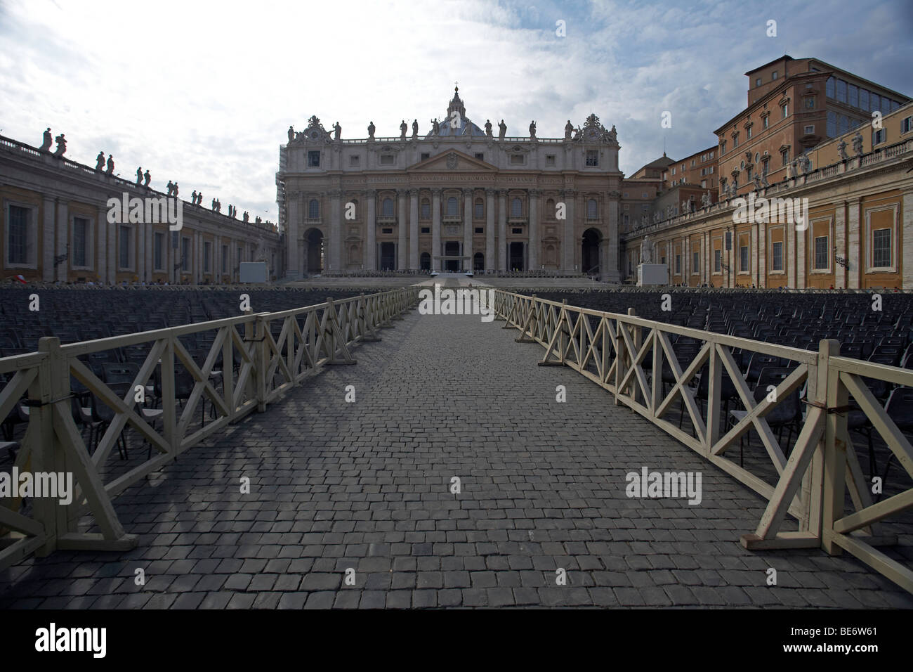 St. Peter's Square, Piazza San Pietro, Rome, Vatican City, Europe Stock ...