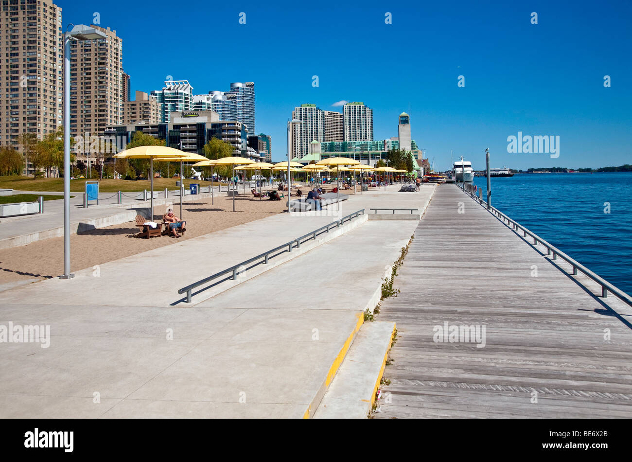 Toronto waterfront hi-res stock photography and images - Alamy