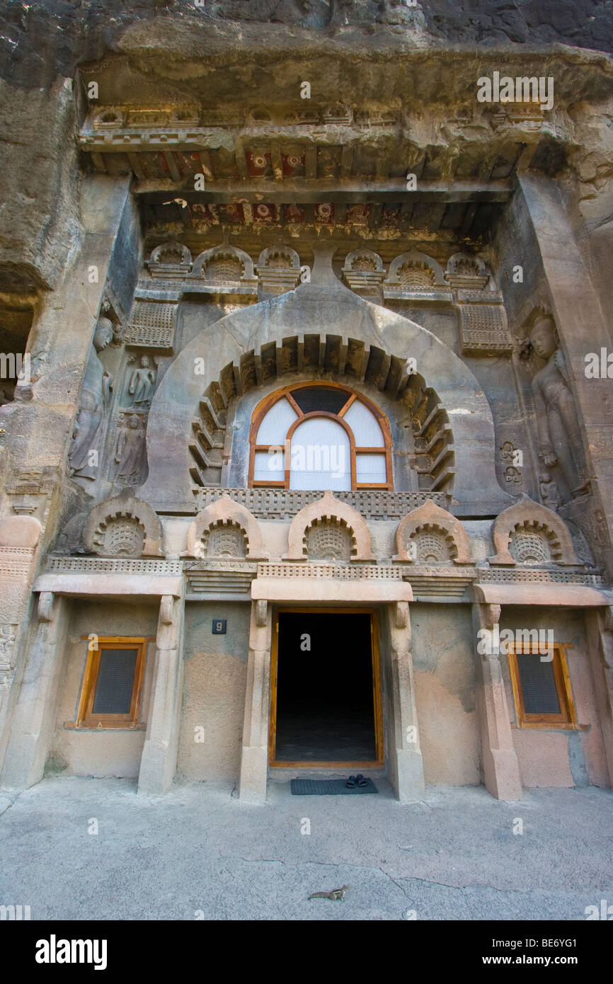 Ajanta cave 9 hi-res stock photography and images - Alamy