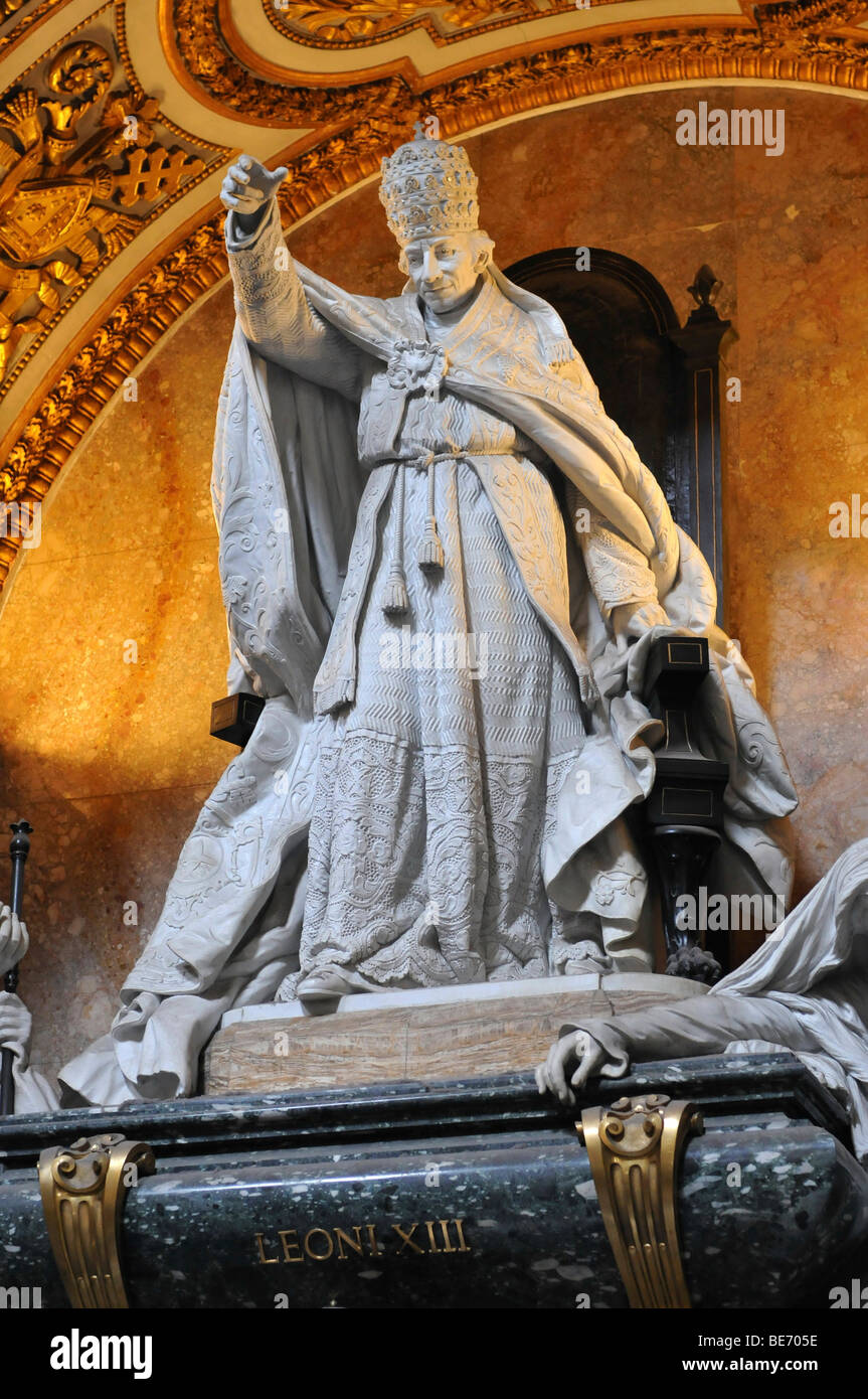 Statue of Leon XIII, Lateran Basilica, Basilica di San Giovanni in ...
