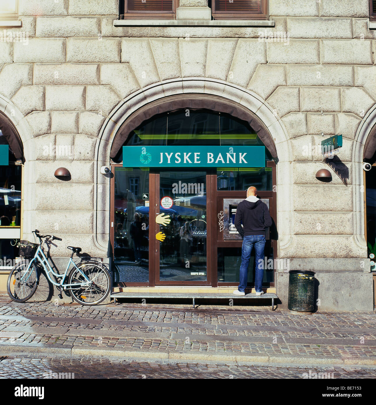 Accessing bank account hi-res stock photography and images - Alamy