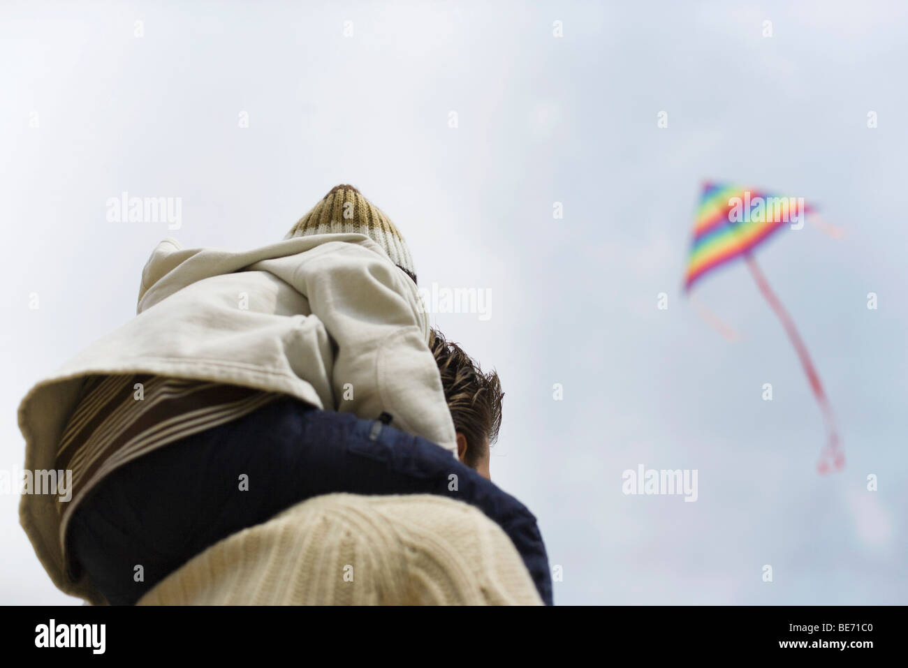 Man carrying kites hi-res stock photography and images - Alamy
