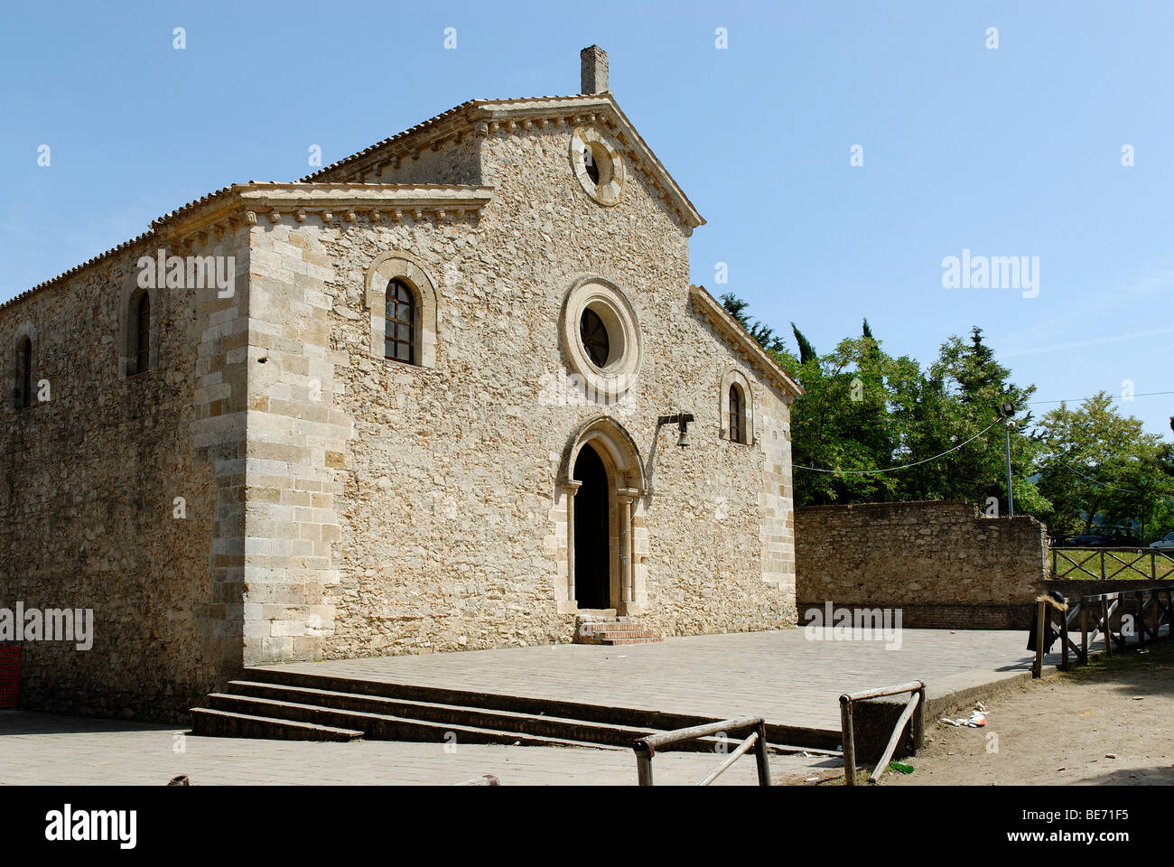 Partire hi-res stock photography and images - Alamy