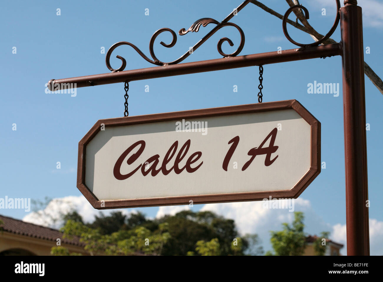 Sign In Spanish High Resolution Stock Photography and Images - Alamy