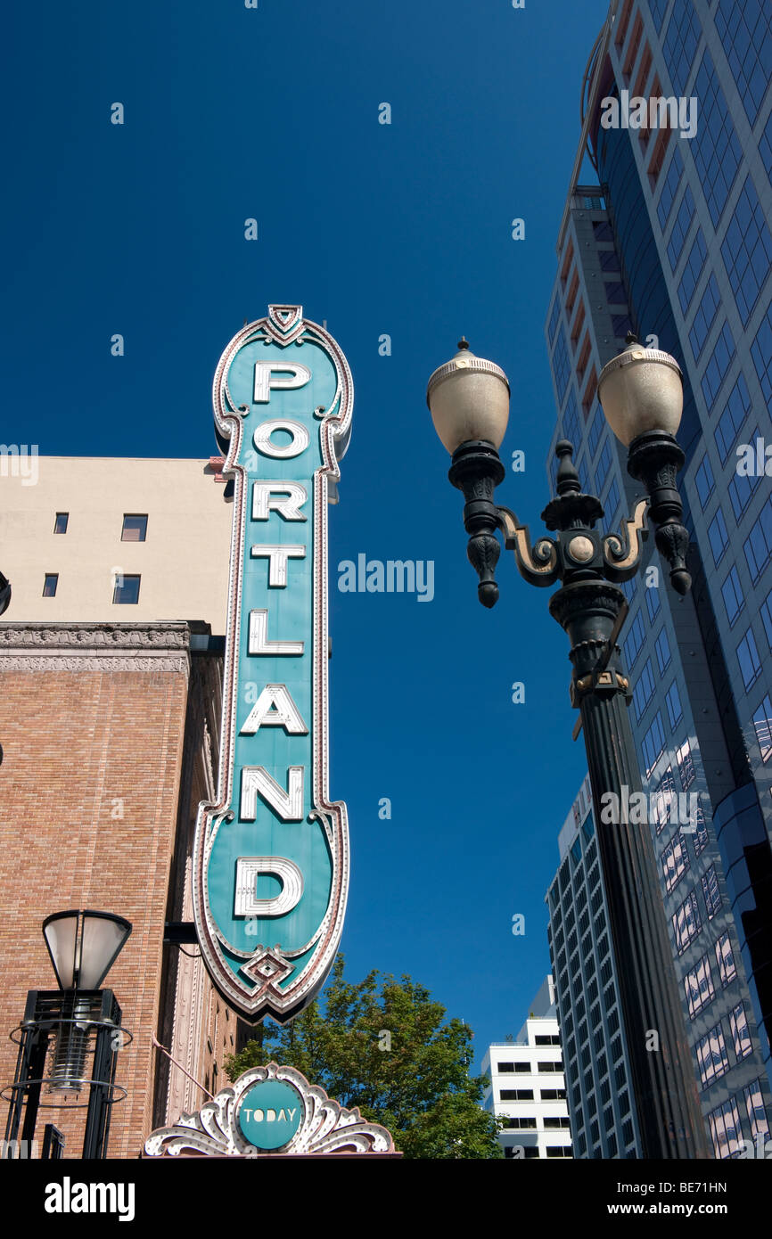 Downtown arts sign hi-res stock photography and images - Alamy