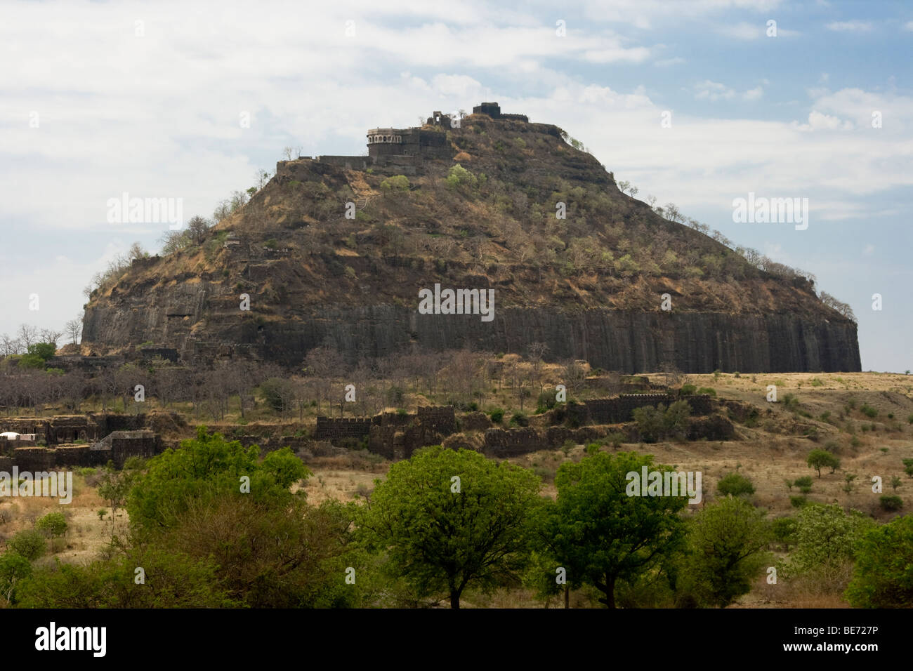 Devagiri Fort in Daulatabad India Stock Photo - Alamy