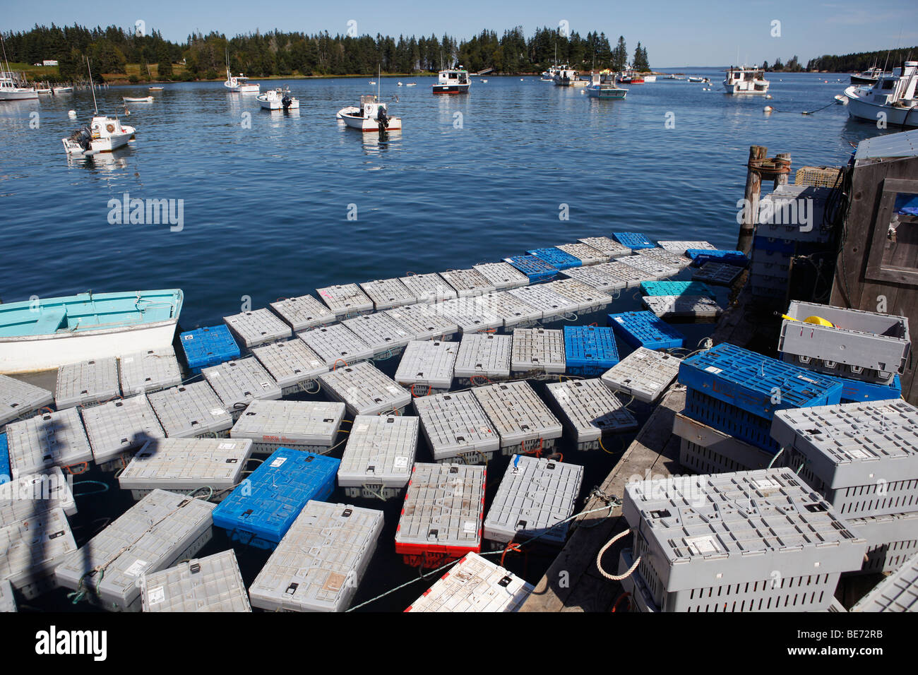 Loading crates truck hi-res stock photography and images - Alamy