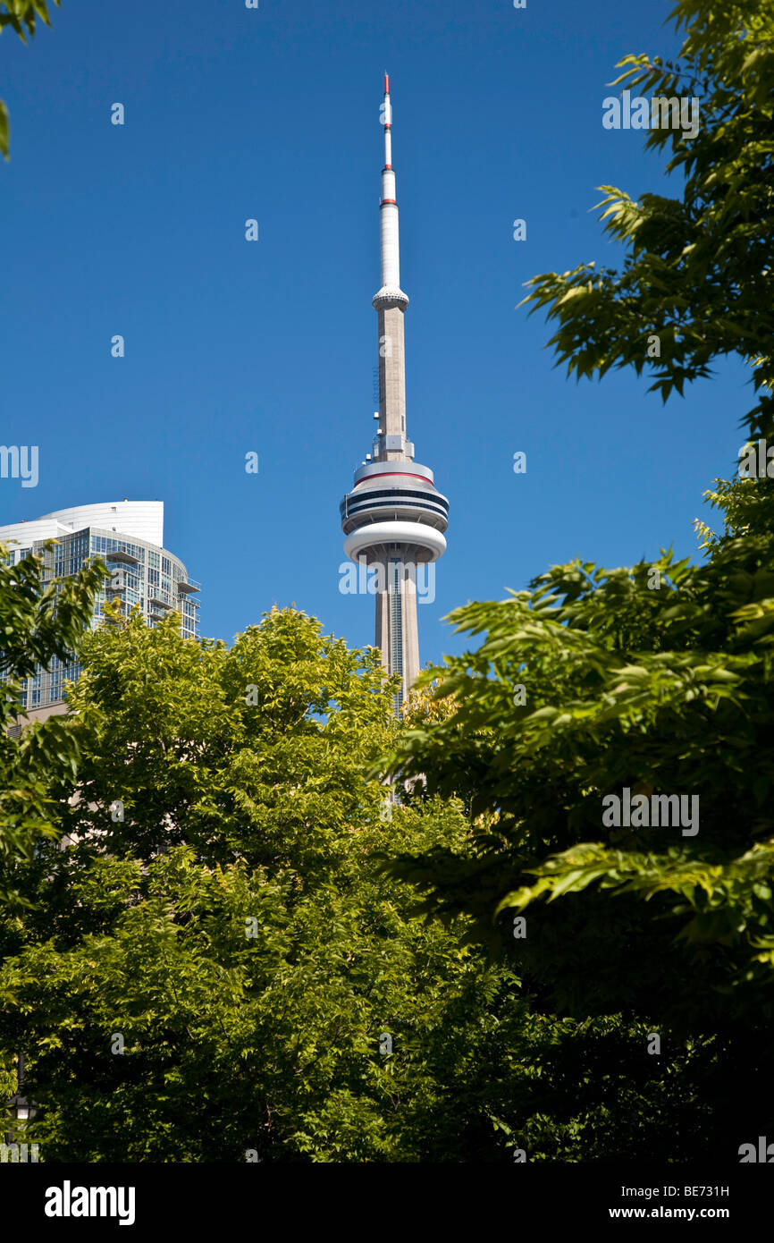 Worlds tallest free standing structure hi-res stock photography and ...