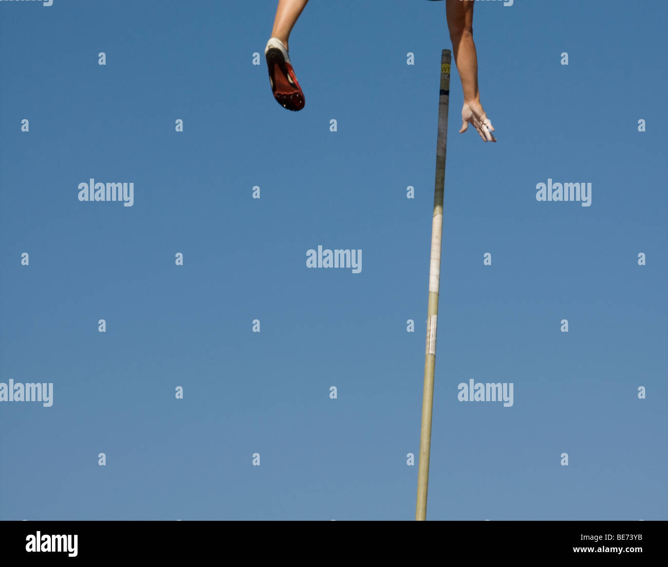 Pole vaulter hi-res stock photography and images - Alamy