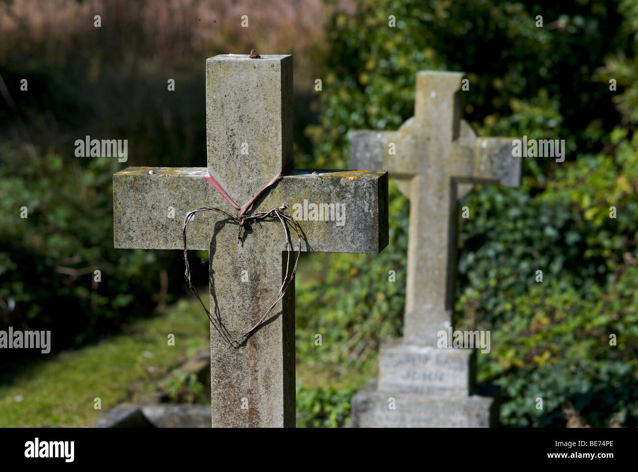 Old graves in an English graveyard Stock Photo - Alamy